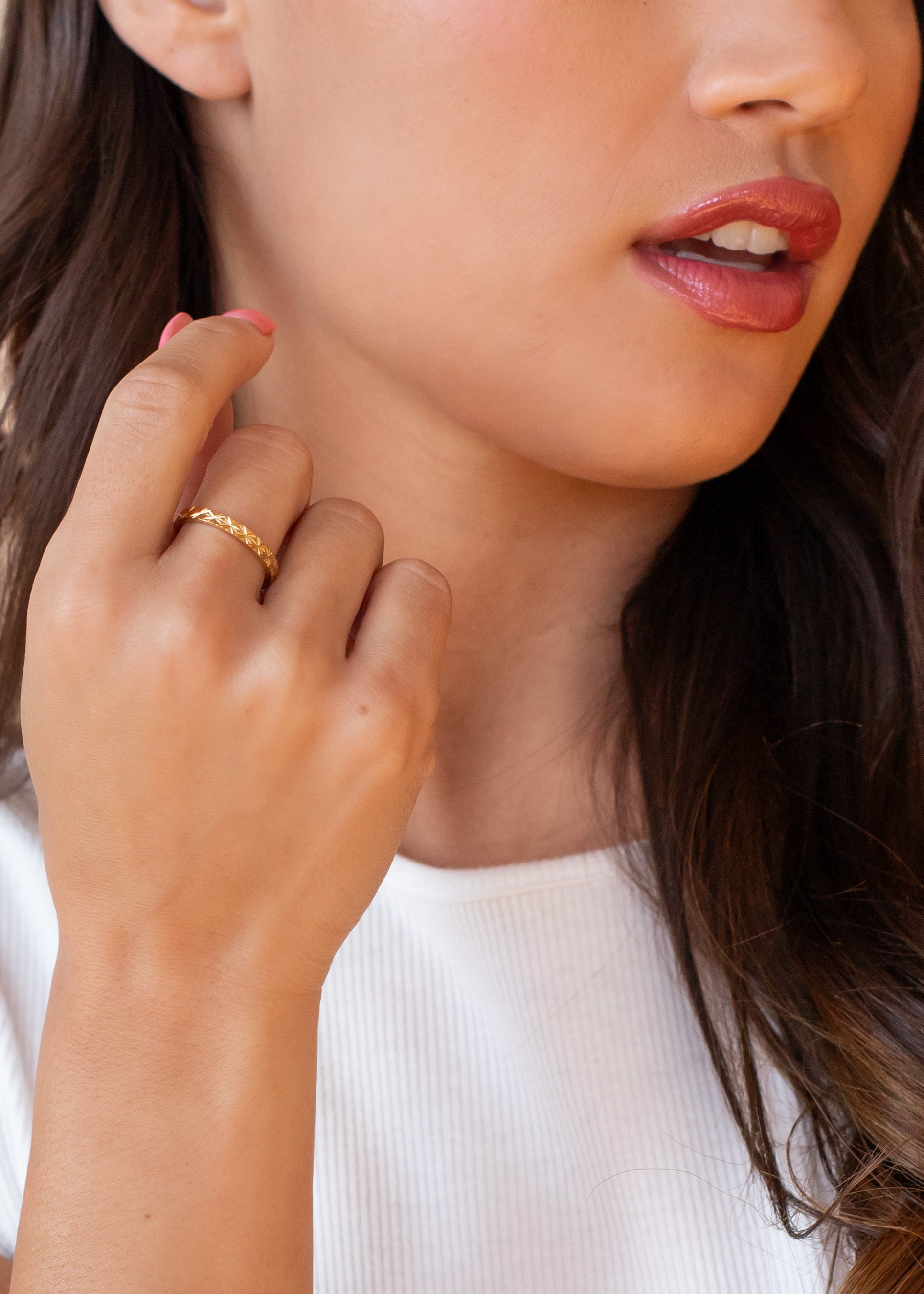 Luxe Gold Starburst Stamped Ring – Panache Apparel Collection