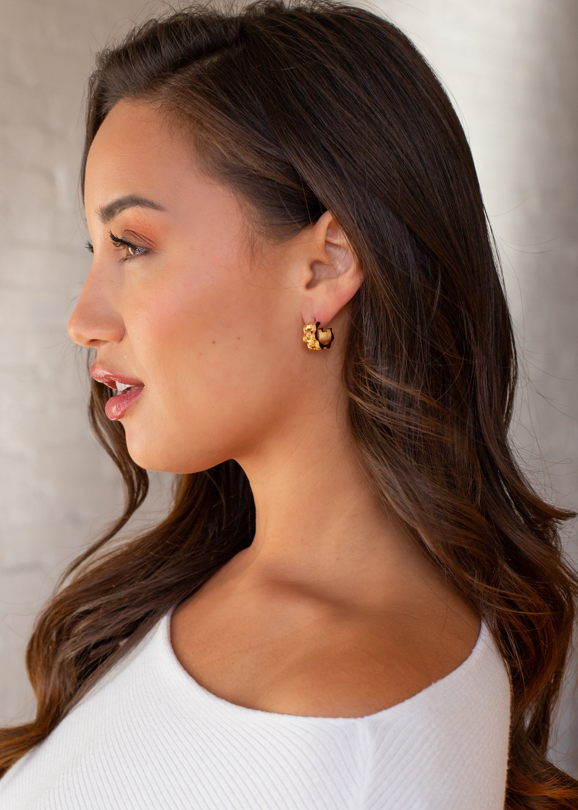 Luxe Gold Chunky Chain Link Hoops – Panache Apparel Collection